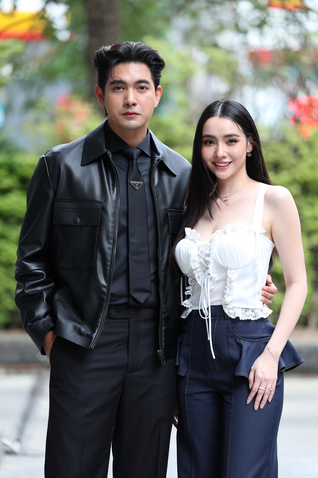 เข้ม-มุกดา ควงคู่เปิดตัวที่ช่องone31 บวงสรวงซีรีส์ฟอร์มยักษ์ข้ามพรมแดน ...